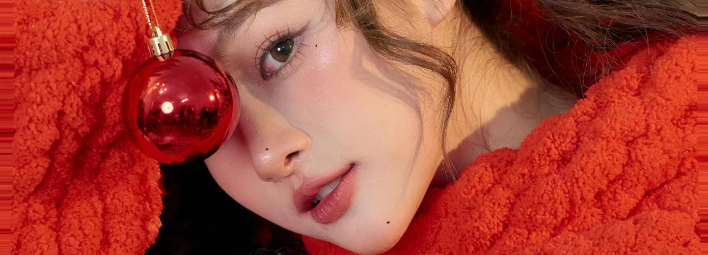 Holiday Glow up Checklist: For Christmas, New Year, & Beyond